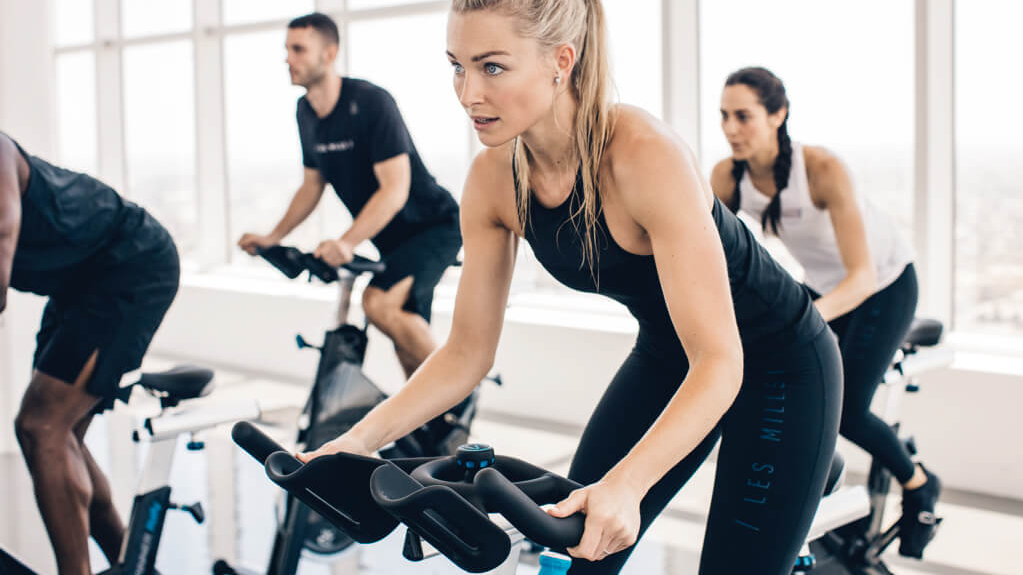 Spin Class: For Beginners and Benefits of Indoor Cycling – General ...