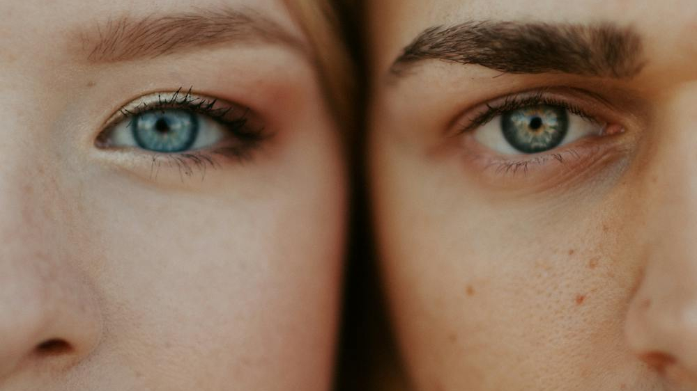 How to Fight Blue Light Damage With Skincare – General Health Magazine